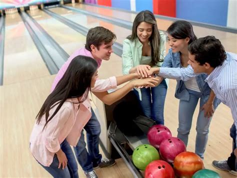 300 Funny Bowling Names For Teams And Individuals Ideas