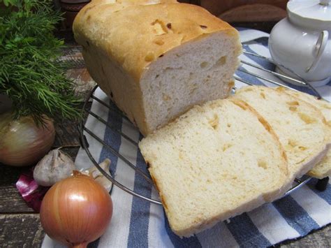 Белый хлеб с карамелизированным луком Recipe Food Recipes Bread
