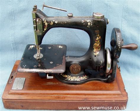 Singer Sewing Machine Model 24