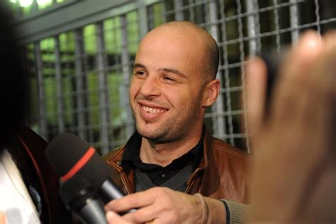 Strage Di Erba Azouz Marzouk Rosa E Olindo Sono Innocenti