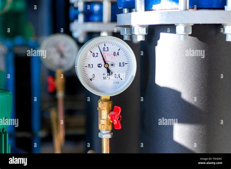 Gas Manometer Hi Res Stock Photography And Images Alamy