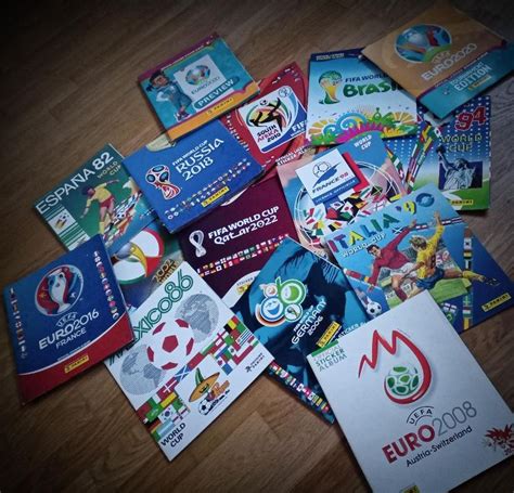A deux mois de la Coupe du monde les astuces des passionnés de vignettes Panini pour ne pas se