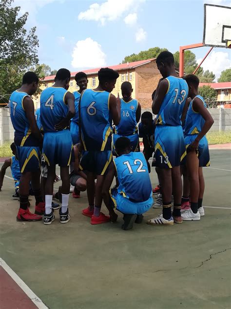 Tekkie Tonic Hts Welkom Basketbalspelers Bo