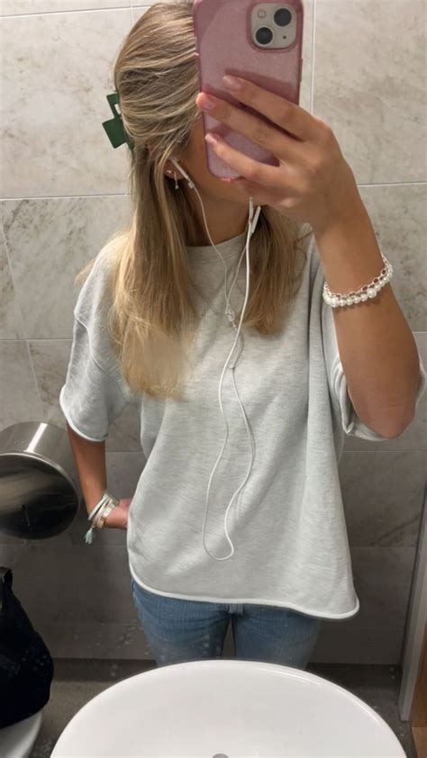 Pin Tillagd Av Lisa På Vibe😘 I 2024 Outfits För Skolan Outfit Idéer
