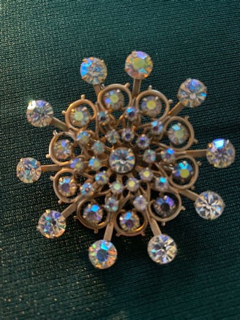 Vintage Snowflake Rhinestone Gem