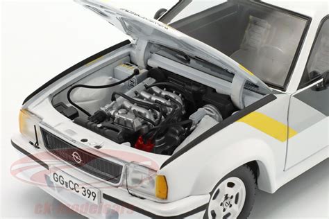 Sun Star Models 1 18 Opel Ascona 400 Byggeår 1982 hvid gul Grå