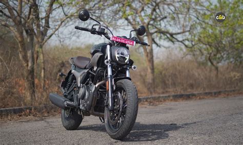 Two Wheeler Sales August 2024 Tvs Bajaj Hero Sales Rise Royal