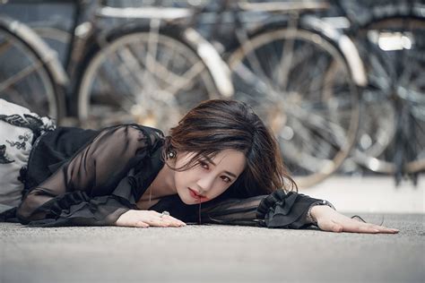 陈欣予《一见倾心》造型绝美 请保持民国look半永久 360娱乐，你开心就好