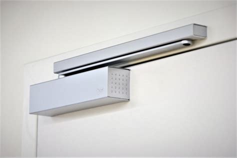 Дверной доводчик DORMA TS 92B (корпус доводчика с монтажной пластиной ...