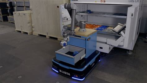 Hilpert Kombiniert AMR Mobilroboter Mit Techman Cobot