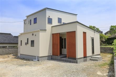 Works R House Bo