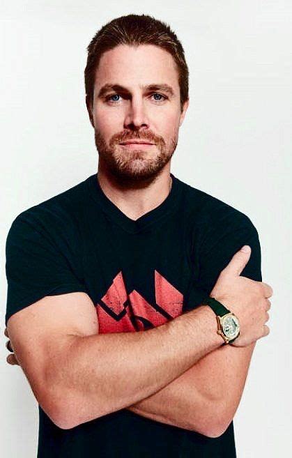 Gorgeous Mr Amell Ser Humano