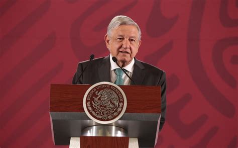 Amlo Muestra Cámara Hallada En Palacio Nacional Tras Acusar Espionaje