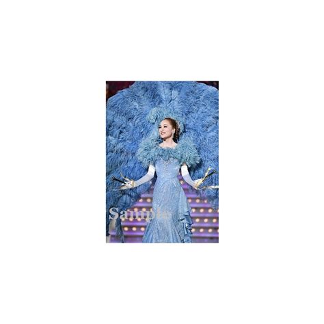 美園さくら 舞台写真／月組大劇場公演『welcome To Takarazuka ―雪と月と花と―』『ピガール狂騒曲』舞台写真