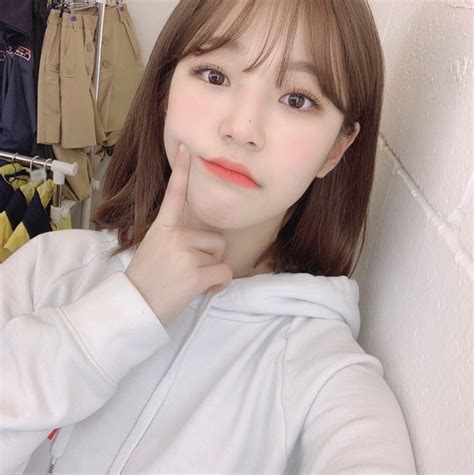 Fromis 9 Community Post 💚꿀모닝💚