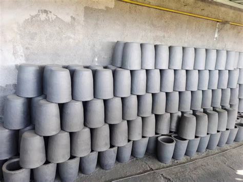 Clay Graphite Crucible Manufacturing Service FS Graphite