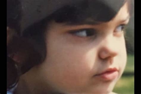 Qui solo una bambina oggi è una delle attrici più belle e sensuali del