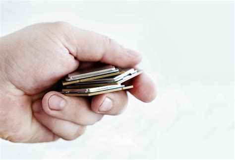 마스터 엔지니어의 손에 설정된 Cpu 또는 마이크로칩 컴퓨터 2011년에 대한 스톡 사진 및 기타 이미지 2011년 Cpu 공학 Istock