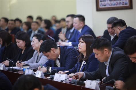 Хөдөлмөр эрхлэлтийг нэмэгдүүлэхэд анхаарч ажиллахыг үүрэг болголоо