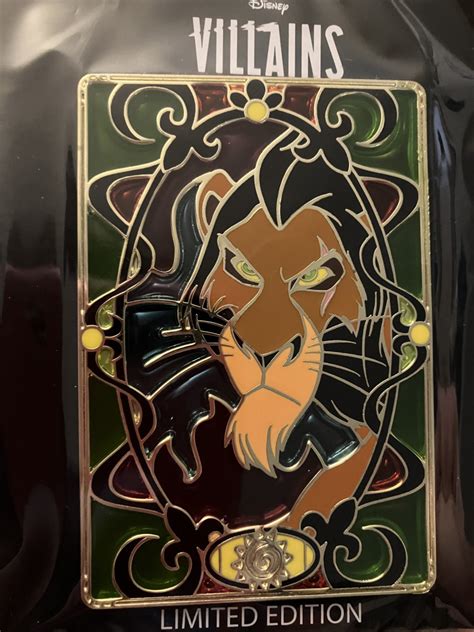 55391 Scar Pink A La Mode Palm Villains Stained Glass Series