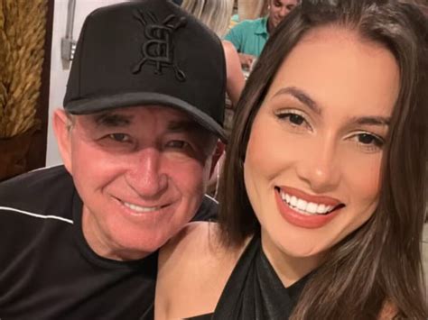 Amado Batista Abre O Jogo Sobre Regras No Casamento Modelo 52 Anos