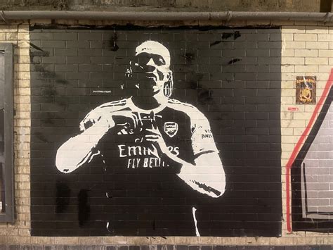 Eberechi Eze Arsenal Street Artist Acts Fast To Unveil Stunning Mural Yahoo News Singapore