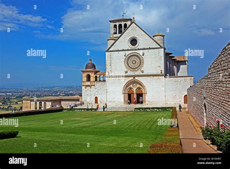 The Upper Church Of Basilica Di San Francesco In Assisi Italy Stock