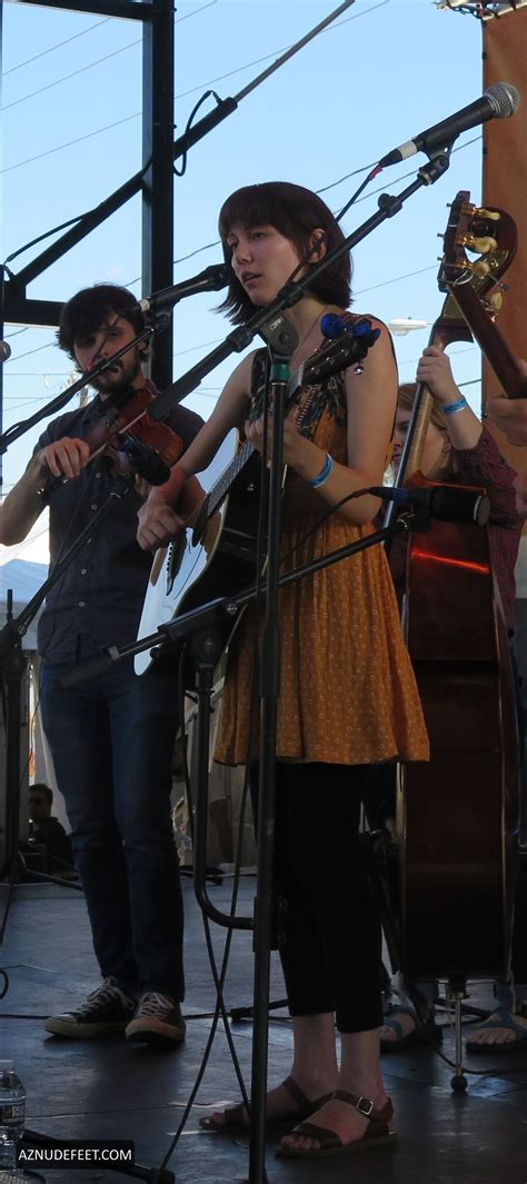 Molly Tuttle Feet Aznudefeet