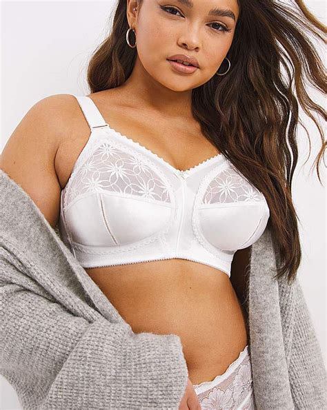 Doreen Non Wired Non Padded Luxury Bra Three Section Framed Satin