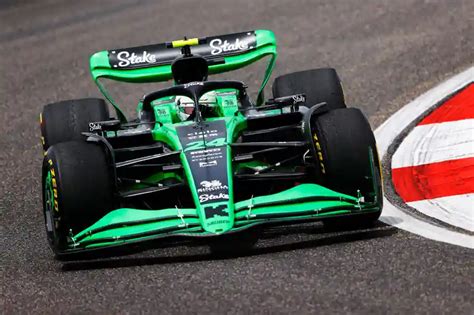 4kf1赛车壁纸｜周冠宇背景图片 中国大奖赛「哲风壁纸」