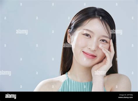 Beauty Concept Photo Of Korean Asain Beautiful Woman With Cosmetic