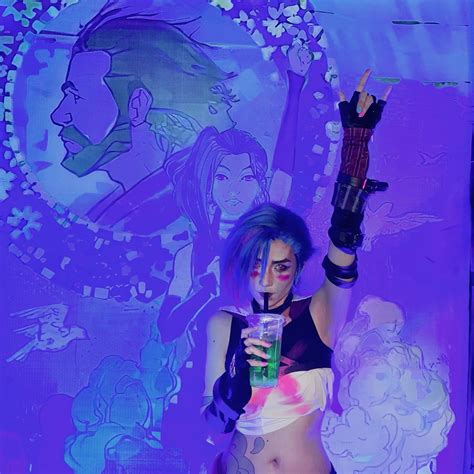 Цвет волос синий просмотрите 890 идей на доске Pinterest 𝕵𝖎𝖓𝖝 𝕻𝖔𝖜𝖉𝖊𝖗 𝖆𝖊𝖘𝖙𝖍𝖊𝖙𝖎𝖈 синие