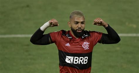 Gabigol passa Zico e se torna maior artilheiro do Flamengo na história