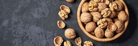 Как колоть грецкие орехи - Магазин орехов и сухофруктов - GOOD PRODUCT