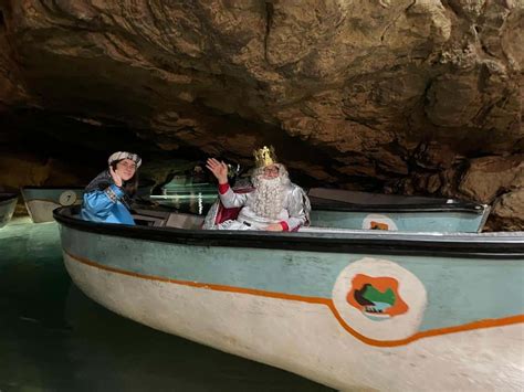 Los Reyes Magos Llegan Por Les Coves De Sant Josep Y Llenan La Vall D