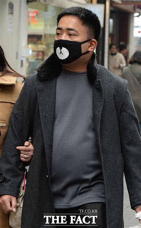 Tf포토 미세먼지가 바꾼 거리 풍경각양각색의 마스크 쓴 사람들 포토 기사 더팩트