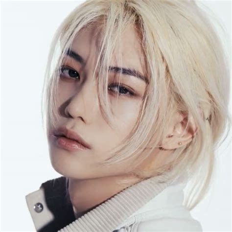 Пин от пользователя 선샤인😍 на доске 이필릭스용복 Знаменитости Суперкрошка Знаменитые парни