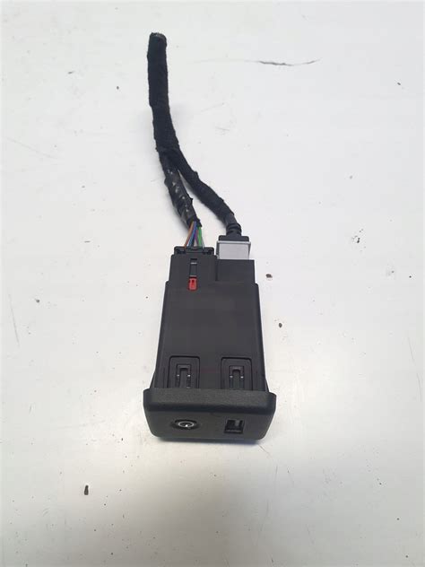 OPEL ASTRA K GNIAZDO USB AUX Oficjalne Archiwum Allegro