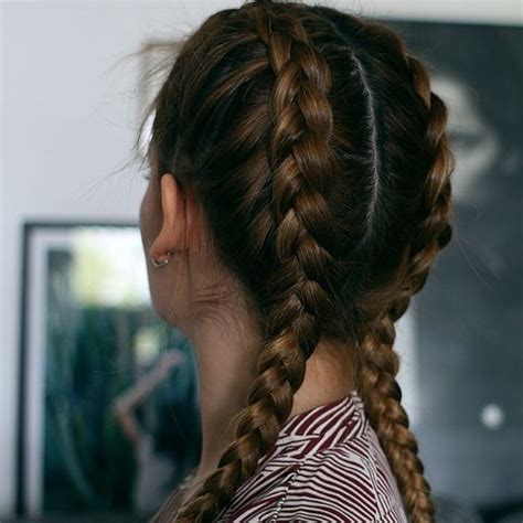 10 Trenzas Pegadas Que Puedes Hacerte En 5 Minutos Trenzas Boxeadora