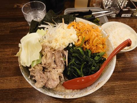 『ラーメン大盛ほうれん草辛ネギ』豚骨醤油ラーメン 睦び家のレビュー ラーメンデータベース