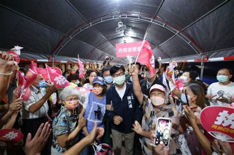 連兩日馬拉松行程！陳其邁：努力的人把故事寫在這片土地