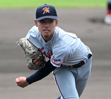 京都国際サヨナラ勝ちで近畿大会初優勝 2年生左腕西村一毅完投「予想上回るピッチング」小牧監督 高校野球写真ニュース 日刊スポーツ