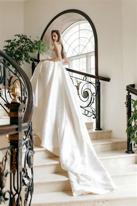 Утро невесты в гольф клубе | Wedding dresses, Bride, Wedding