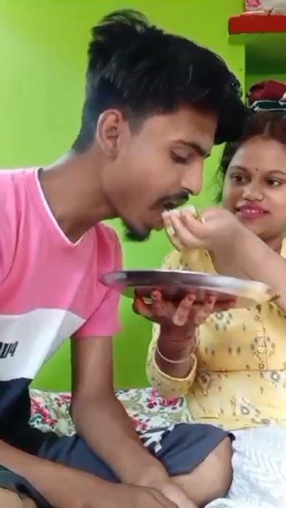 আমার জিবনে সবচেয়ে দামি উপহার টা তুমি 😘 আর আমার কিছু লাগবে না🥲 Love