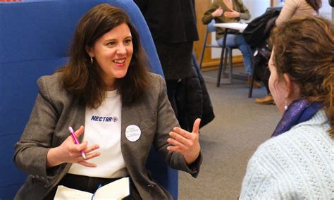 Une Journée Type Aux Côtés De Fanny Van Hammée Chargée De Projet En