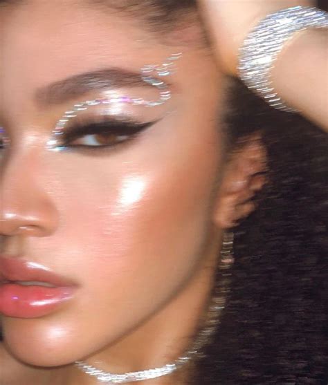 78 Aesthetic Makeup Looks Caca Doresde