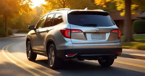is back up camera standard on 2015 pilot innocams