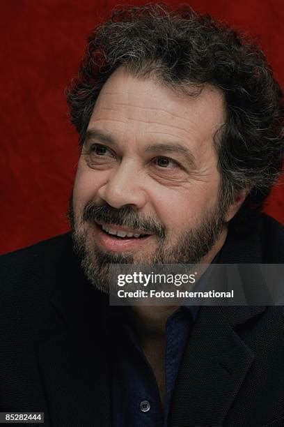 Edward Zwick Fotos Photos And Premium High Res Pictures Getty Images