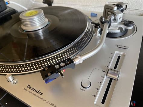 Technics SL 1200GR Grand Class Direct Drive Turntable System 2022
