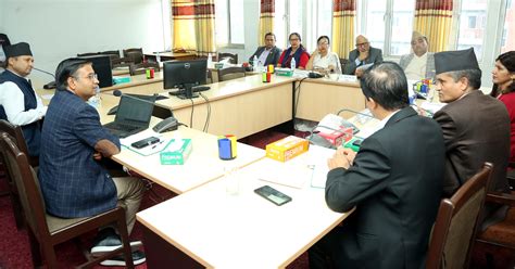 सहकारी संस्था बचत रकम दुरूपयोग छानबिन गर्न गठित समितिले प्रतिवेदन पेस